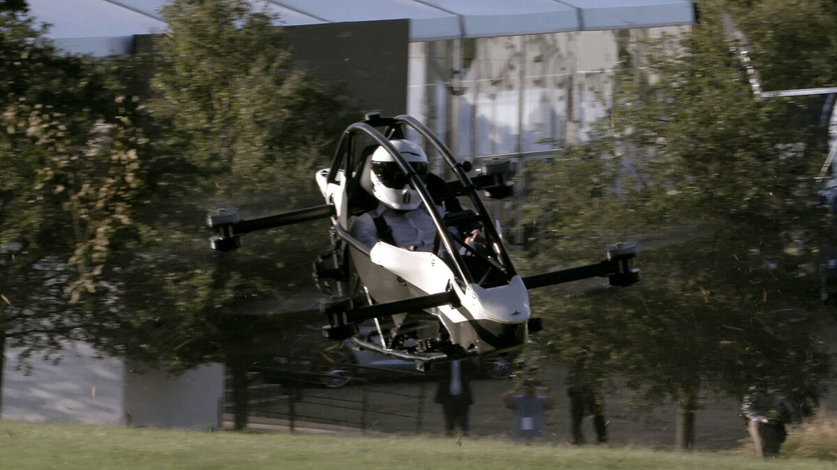 Democratizing flight - Aerospace America
