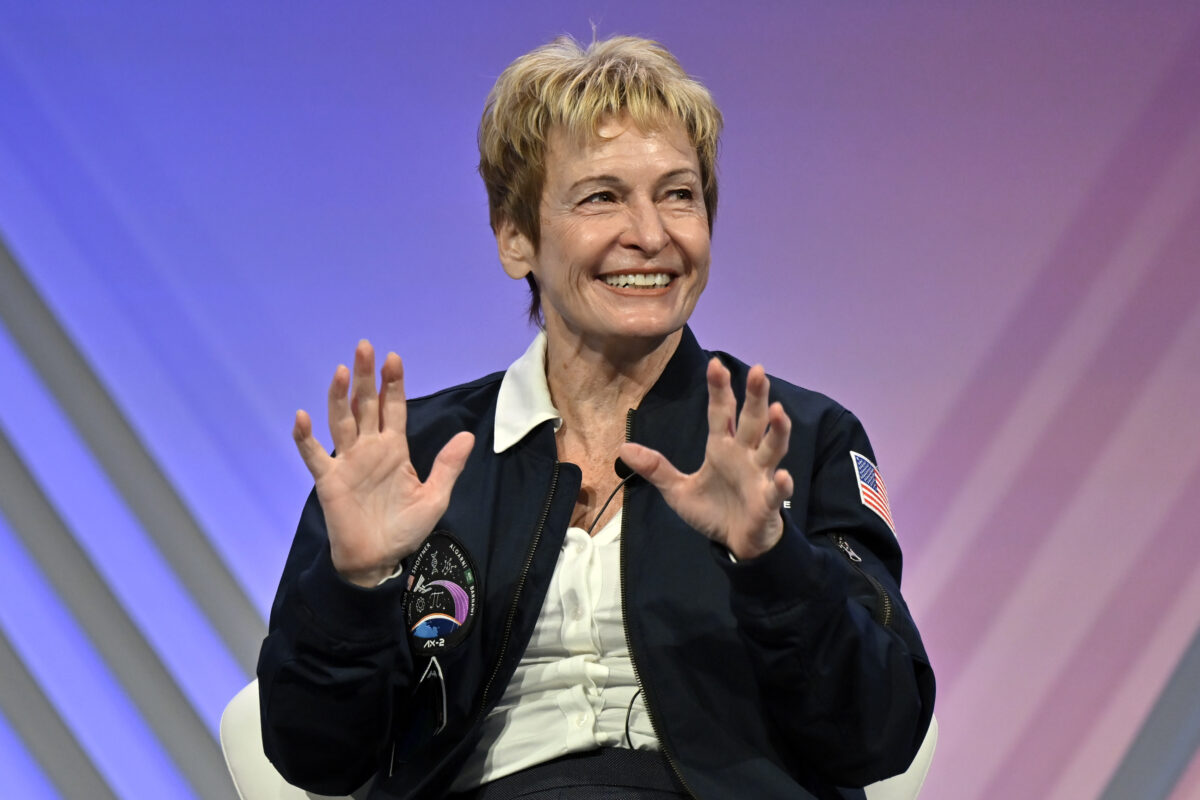 Peggy Whitson Opens AIAA SciTech Forum, Celebrating ISS Era and the ...