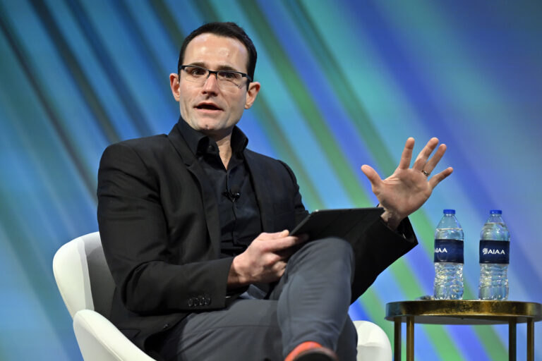 Forget Cloud: Istari Unveils “Ground,” A New Data Sharing ...